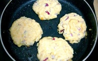 豆渣饼怎么做_豆渣饼的做法窍门