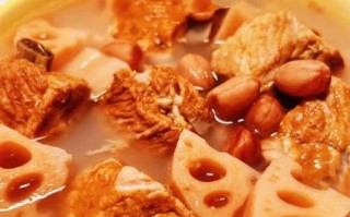 莲藕煲汤放什么配料好_莲藕煲汤的经典搭配