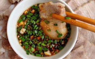 蒜泥白肉为什么叫白肉_蒜泥白肉还有哪些别名
