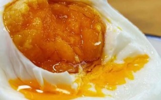 腌咸鸡蛋出油多_不很咸怎么做