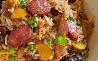 腊肠焖米饭怎么做_腊肠焖米饭用哪种米最好