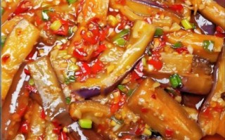 酱爆茄子怎么做不吸油_家常茄子软糯窍门