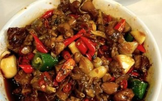 湘菜爆炒牛蛙怎么做_爆炒牛蛙要焯水吗
