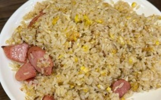火腿酱油炒饭怎么做_火腿酱油炒饭用什么酱油