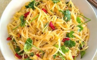 炝炒土豆丝怎么炒才脆_土豆丝要不要焯水