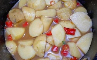 红烧芋艿怎么做_芋艿去皮后发黑怎么办
