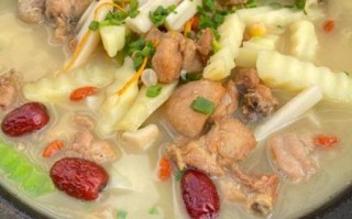 砂锅鸡块怎么做_砂锅鸡块需要焯水吗