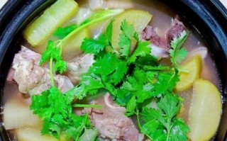 青萝卜炖排骨好吃吗_青萝卜炖排骨怎么做才好吃