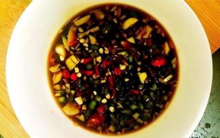 凉皮醋水怎么调好吃_凉皮醋水比例是多少