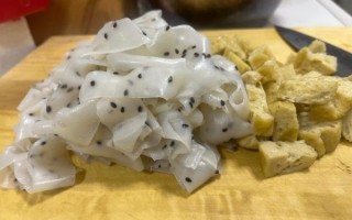 澄面凉皮怎么做_澄面凉皮不裂的窍门