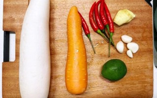 胡萝卜泡菜怎么做_胡萝卜泡菜最简单做法