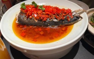 泡椒鱼头最正宗的做法_泡椒鱼头怎么做才好吃