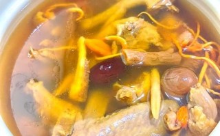 老鸽子的功效与作用_老鸽子汤怎么炖最补气血