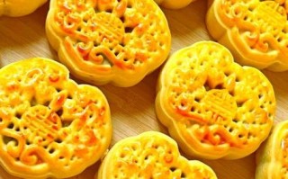 豆沙蛋黄月饼怎么做_豆沙蛋黄月饼热量高吗