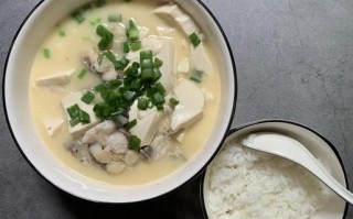 草鱼炖豆腐怎么做_草鱼炖豆腐的家常做法
