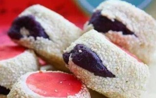 蛤蟆吐蜜是什么_蛤蟆吐蜜是什么意思