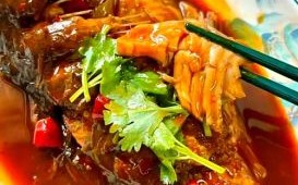 鲤鱼怎么做好吃_家常鲤鱼做法视频教程