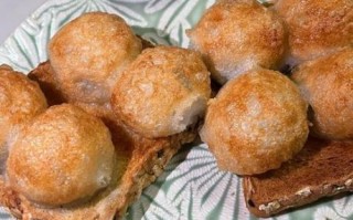 元宵怎么炸不崩油_炸元宵防崩油技巧