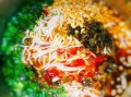 凉拌米线用什么调料_正宗云南味怎么调