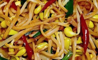 黄豆芽怎么炒好吃又简单_黄豆芽炒多久才脆嫩