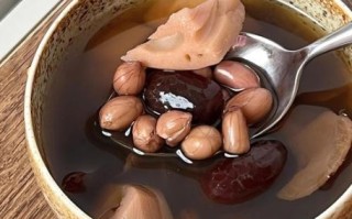 莲藕花生汤的做法_莲藕花生汤怎么煲才粉糯