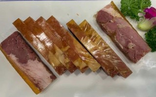 镇江肴肉哪家最好_老宴春酒楼还是毕士荣