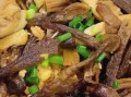茶树菇炖鸡怎么做_茶树菇炖鸡的功效与禁忌