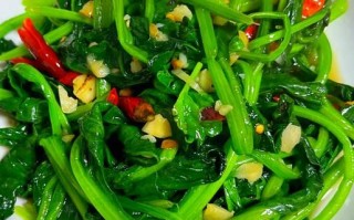 素炒菠菜怎么做_菠菜焯水几分钟才翠绿