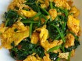 菠菜炒鸡蛋能一起吃吗_菠菜炒鸡蛋相克吗