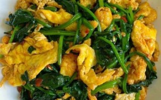 菠菜炒鸡蛋能一起吃吗_菠菜炒鸡蛋相克吗