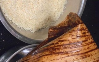 碱水粽子怎么做_碱水粽子的做法和配方