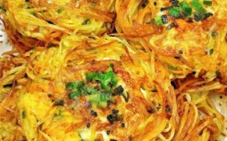煎土豆丝饼加什么酥脆_土豆丝饼怎么煎才脆