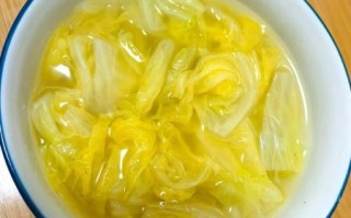 清水煮白菜怎么做_清水煮白菜要焯水吗