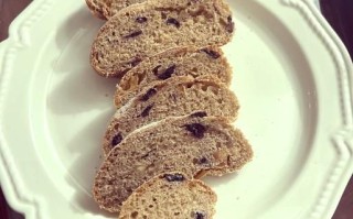 100%全麦面包怎么做_为什么总是发不起来