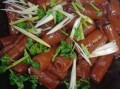 肉皮怎么做好吃_肉皮的家常做法步骤