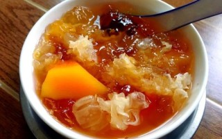 雪莲子桃胶的做法_雪莲子桃胶怎么吃