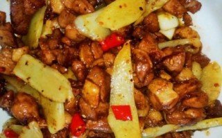 鸭肉和什么一起炒好吃_鸭肉炒什么配菜最香