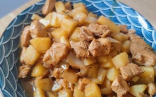 清炖土豆鸡汤怎么做好吃_清炖土豆鸡汤的家常做法