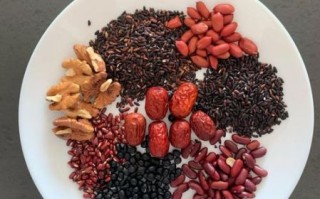 黑米八宝粥的做法_黑米八宝粥的配料有哪些