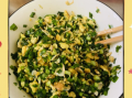 韭菜素三鲜饺子馅怎么做_韭菜鸡蛋虾皮比例