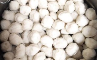 鱼肉丸子怎么做才弹牙_鱼肉丸子不腥的窍门