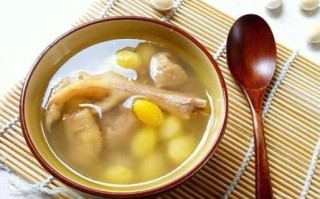 白果煲汤搭配什么最好_白果煲汤放什么食材润肺止咳