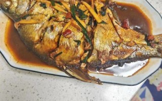 油煎黄花鱼怎么做_油煎黄花鱼怎么不粘锅