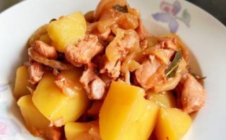 土豆烧鸡块怎么做好吃_家常土豆烧鸡块做法步骤