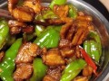大辣椒炒肉怎么炒好吃_大辣椒炒肉的家常做法窍门