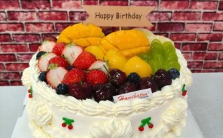 10寸蛋糕够几个人吃_10寸蛋糕适合多少人