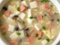 豆腐蘑菇汤怎么做好喝_家常豆腐蘑菇汤的做法