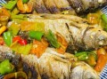 家常鲫鱼怎么做_鲫鱼去腥小窍门