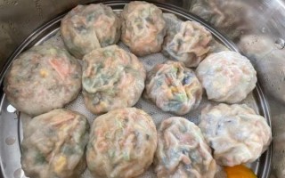 蒸饺怎么和面凉了不硬_蒸饺皮凉了不硬的做法