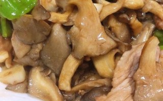 蘑菇炒肉要不要焯水_焯水后口感更好吗